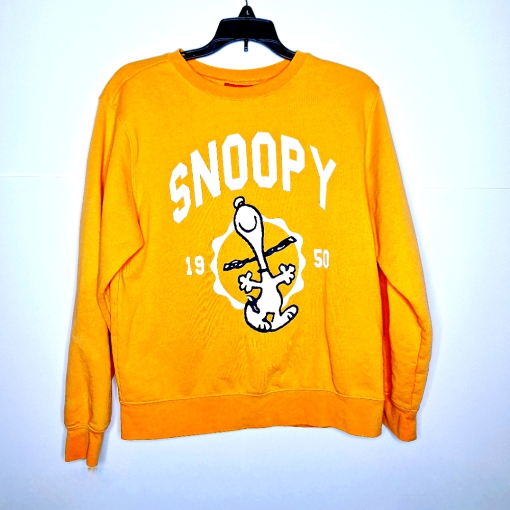 Peanuts Brand "Dancing Snoopy" Pullover Sweatshirt Si… - Gem